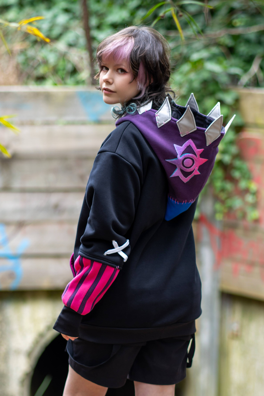 Jinx Shark Hoodie – Button Fox