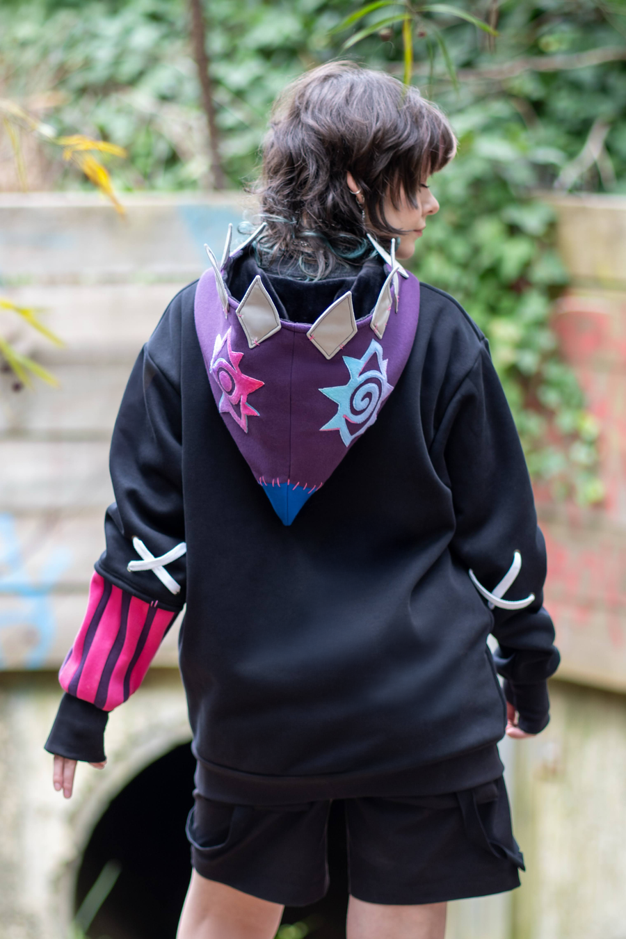 Jinx Shark Hoodie – Button Fox